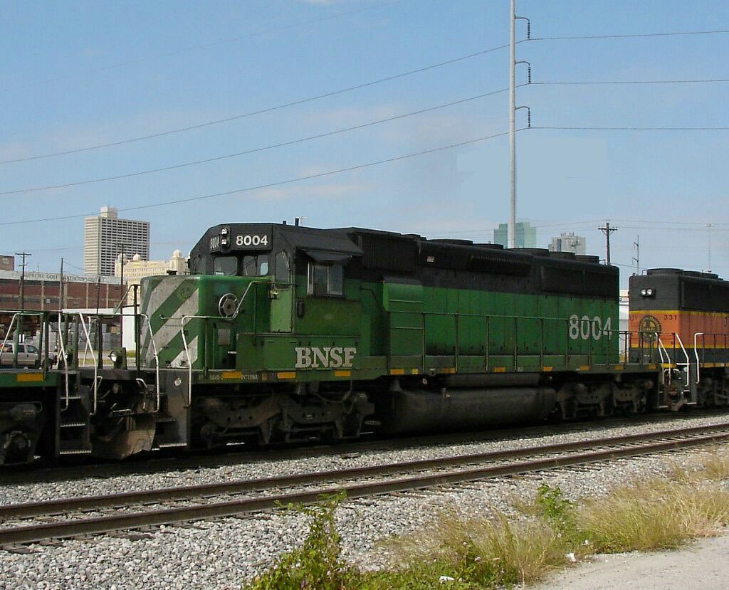 BNSF 8004